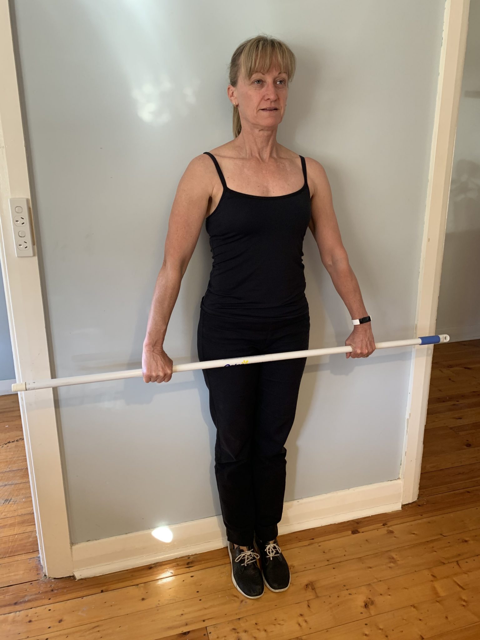 Exercises for seniors: How to strengthen and look after your shoulder